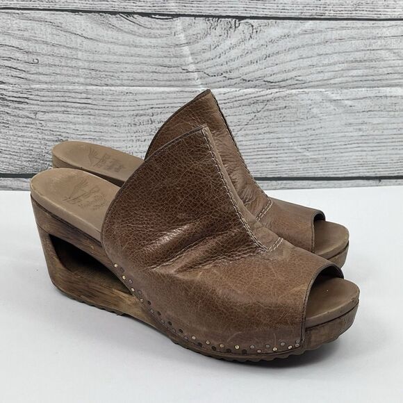 Dansko | Shoes | Dansko Limited Edition Sage Wedge Brown Leather ...